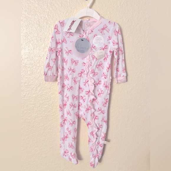 milkberry | One Pieces | Nwt Milkberry Baby Bow One Piece Pink Bow ...